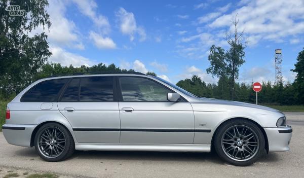 Grey BMW 528 2000 in Jonava, with an engine capacity of 2.80 L and mileage of 271 thousand km for 3500 €, photo 6 on AUTOMOTO.COM.LV