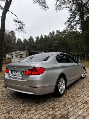 Grey BMW 528 2013 in Vilnius, with an engine capacity of 2.00 L and mileage of 257 thousand km for 7500 €, photo 6 on AUTOMOTO.COM.LV