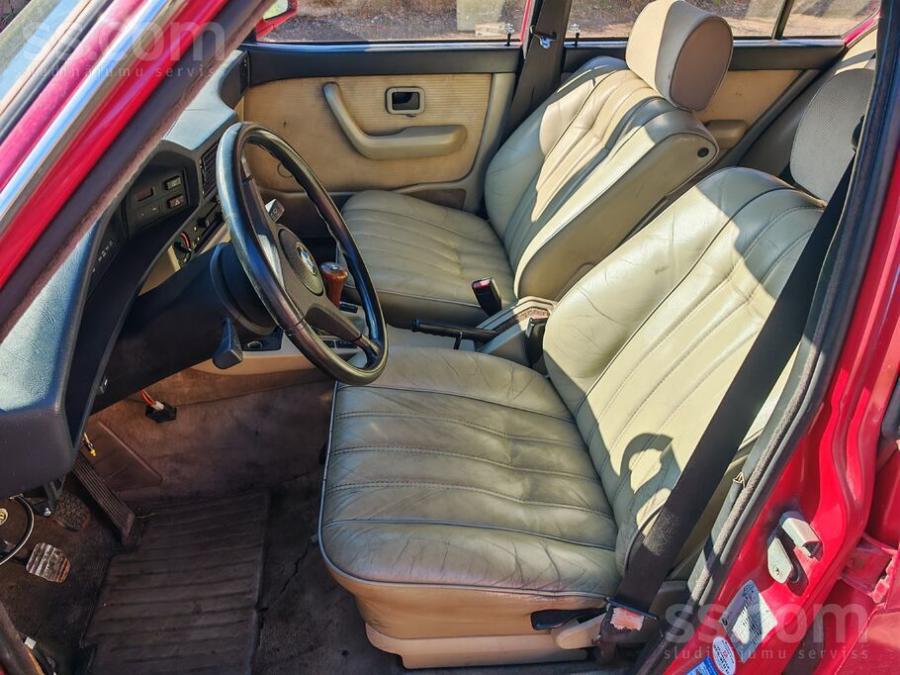 Sarkans BMW 528 1985 Rīga, ar dzinēja tilpumu 2.80 L un nobraukumu 366 tūkst. km par 6500 €, foto 8 vietnē AUTOMOTO.COM.LV