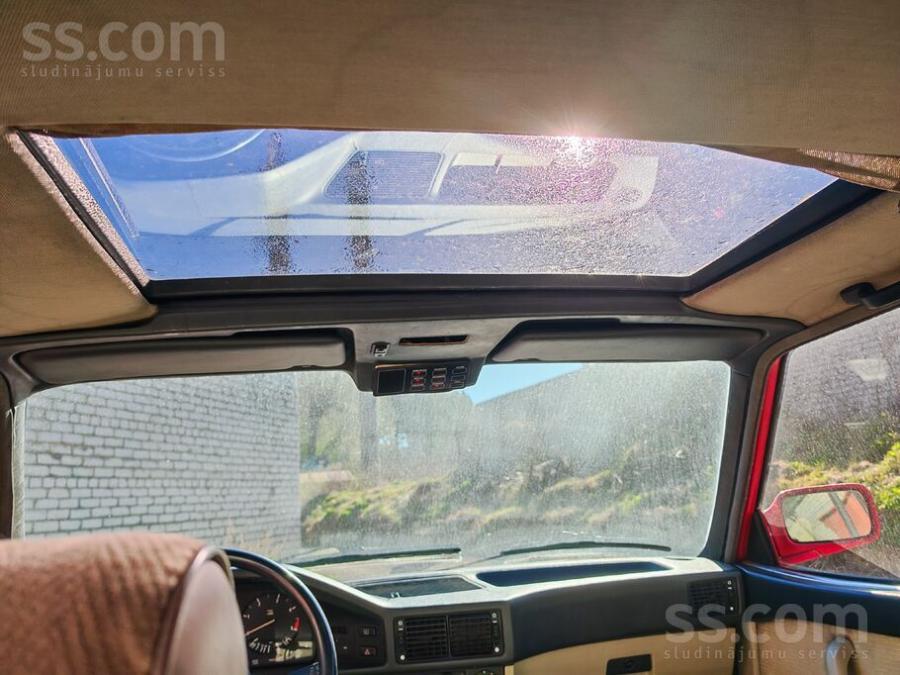 Sarkans BMW 528 1985 Rīga, ar dzinēja tilpumu 2.80 L un nobraukumu 366 tūkst. km par 6500 €, foto 10 vietnē AUTOMOTO.COM.LV