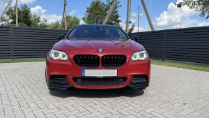 Red BMW 528 2011 in Kaunas, with an engine capacity of 3.00 L and mileage of 297 thousand km for 13000 €, photo 3 on AUTOMOTO.COM.LV