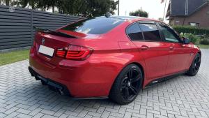 Red BMW 528 2011 in Kaunas, with an engine capacity of 3.00 L and mileage of 297 thousand km for 13000 €, photo 8 on AUTOMOTO.COM.LV