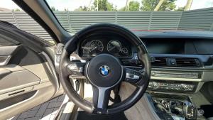Red BMW 528 2011 in Kaunas, with an engine capacity of 3.00 L and mileage of 297 thousand km for 13000 €, photo 16 on AUTOMOTO.COM.LV