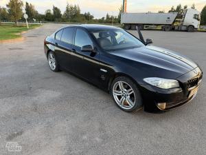 BMW 528 2011 in Siauliai, with an engine capacity of 3.00 L and mileage of 312 thousand km for 7000 €, photo 3 on AUTOMOTO.COM.LV