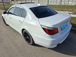Balts BMW 528 2010 Šauļi, ar dzinēja tilpumu 3.00 L un nobraukumu 244 tūkst. km par 6500 €, foto 3 vietnē AUTOMOTO.COM.LV