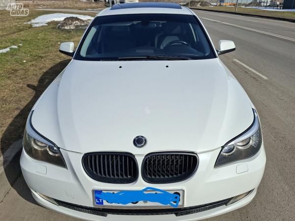 Balts BMW 528 2010 Šauļi, ar dzinēja tilpumu 3.00 L un nobraukumu 244 tūkst. km par 6500 €, foto 5 vietnē AUTOMOTO.COM.LV