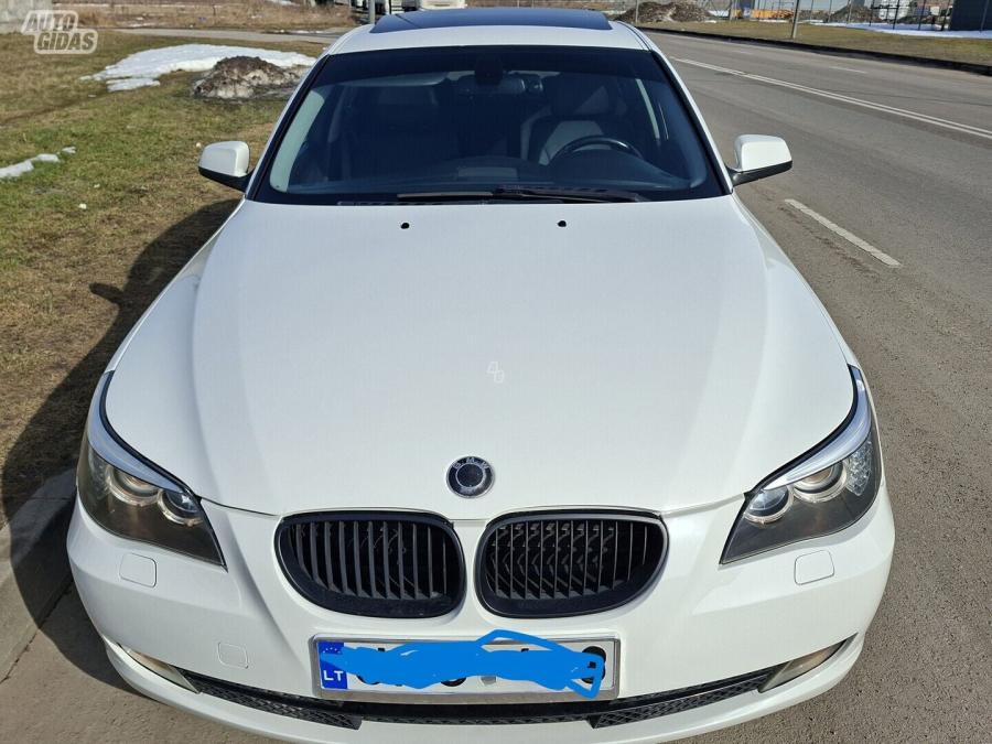 Balts BMW 528 2010 Šauļi, ar dzinēja tilpumu 3.00 L un nobraukumu 244 tūkst. km par 6500 €, foto 5 vietnē AUTOMOTO.COM.LV