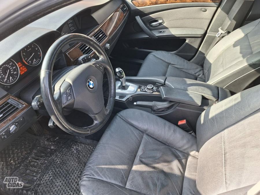 Balts BMW 528 2010 Šauļi, ar dzinēja tilpumu 3.00 L un nobraukumu 244 tūkst. km par 6500 €, foto 10 vietnē AUTOMOTO.COM.LV