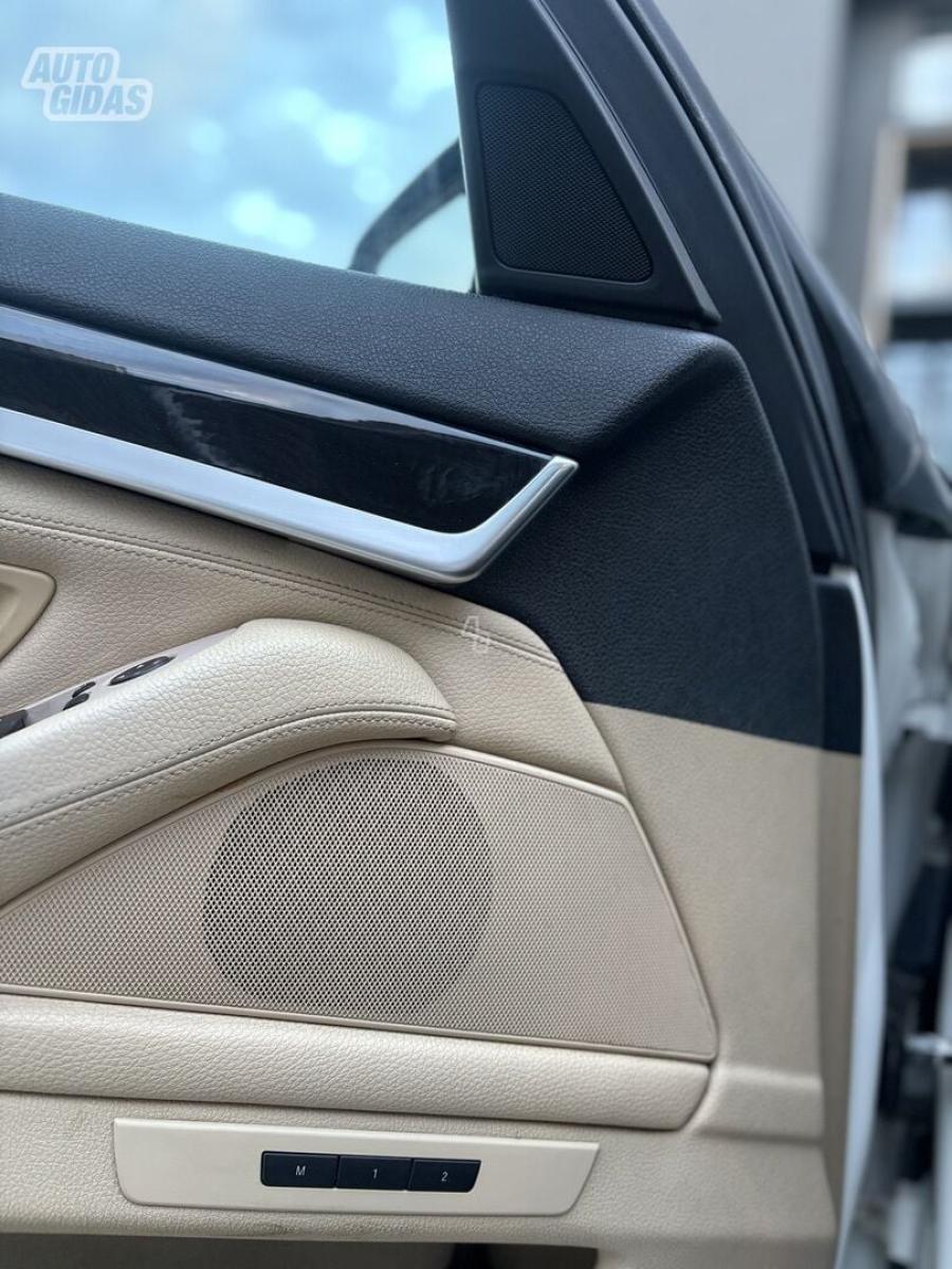 White BMW 528 2011 in Vilnius, with an engine capacity of 3.00 L and mileage of 280 thousand km for 8700 €, photo 22 on AUTOMOTO.COM.LV
