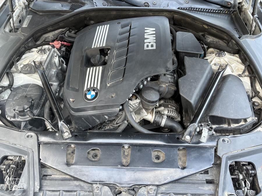 White BMW 528 2011 in Vilnius, with an engine capacity of 3.00 L and mileage of 280 thousand km for 8700 €, photo 25 on AUTOMOTO.COM.LV