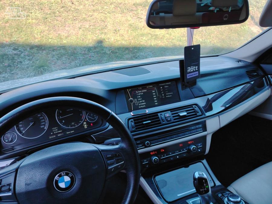 White BMW 528 2011 in Alytus, with an engine capacity of 3.00 L and mileage of 231 thousand km for 8500 €, photo 7 on AUTOMOTO.COM.LV