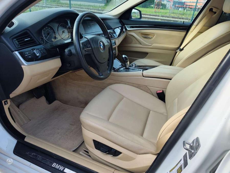 White BMW 528 2011 in Siauliai, with an engine capacity of 3.00 L and mileage of 265 thousand km for 7500 €, photo 13 on AUTOMOTO.COM.LV