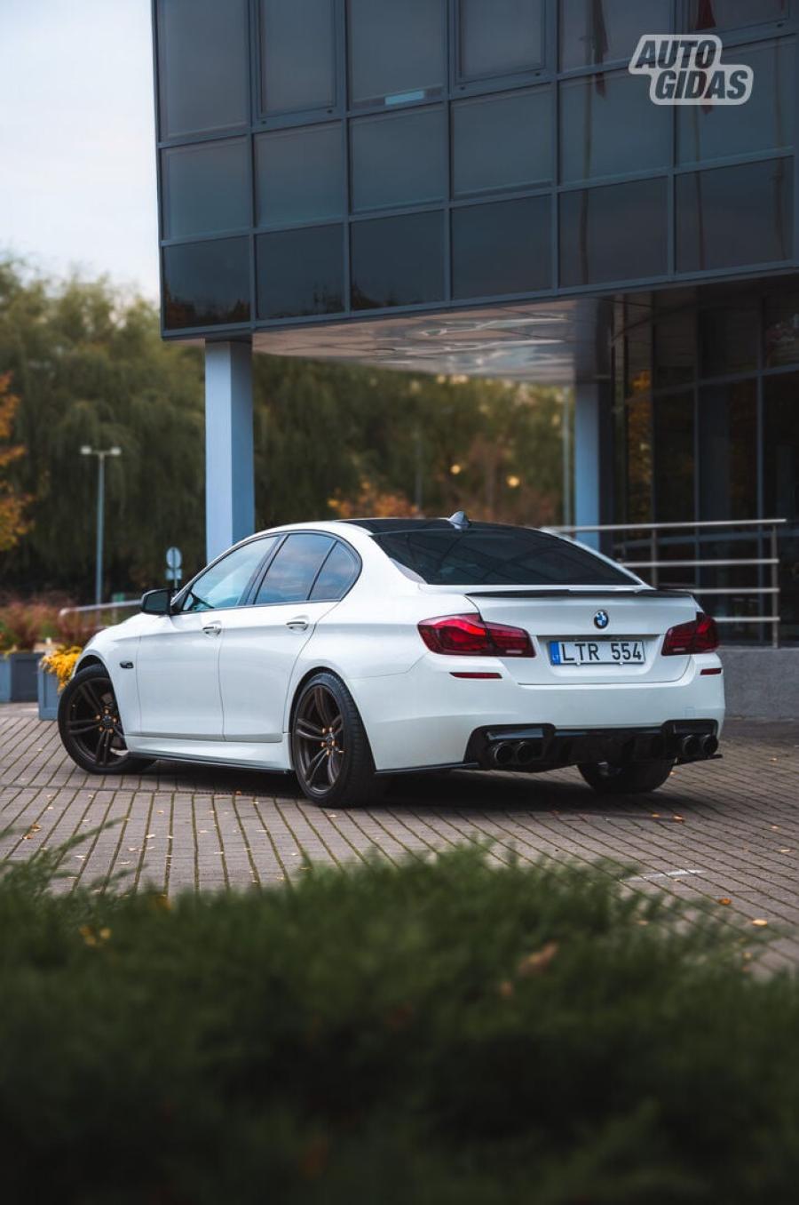 Balts BMW 528 2011 Šilalė, ar dzinēja tilpumu 3.00 L un nobraukumu 360 tūkst. km par 12500 €, foto 6 vietnē AUTOMOTO.COM.LV