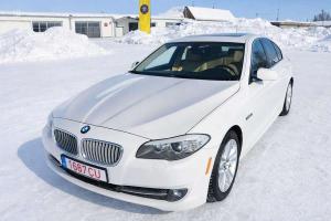 Balts BMW 528 2013 Šauļi, ar dzinēja tilpumu 2.00 L un nobraukumu 255 tūkst. km par 7500 €, foto  vietnē AUTOMOTO.COM.LV