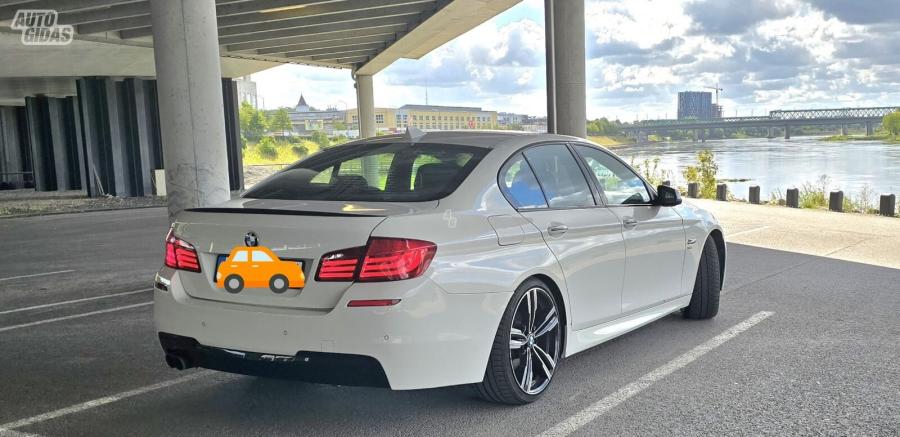 White BMW 528 2013 in Kaunas, with an engine capacity of 2.00 L and mileage of 30 thousand km for 12500 €, photo 5 on AUTOMOTO.COM.LV