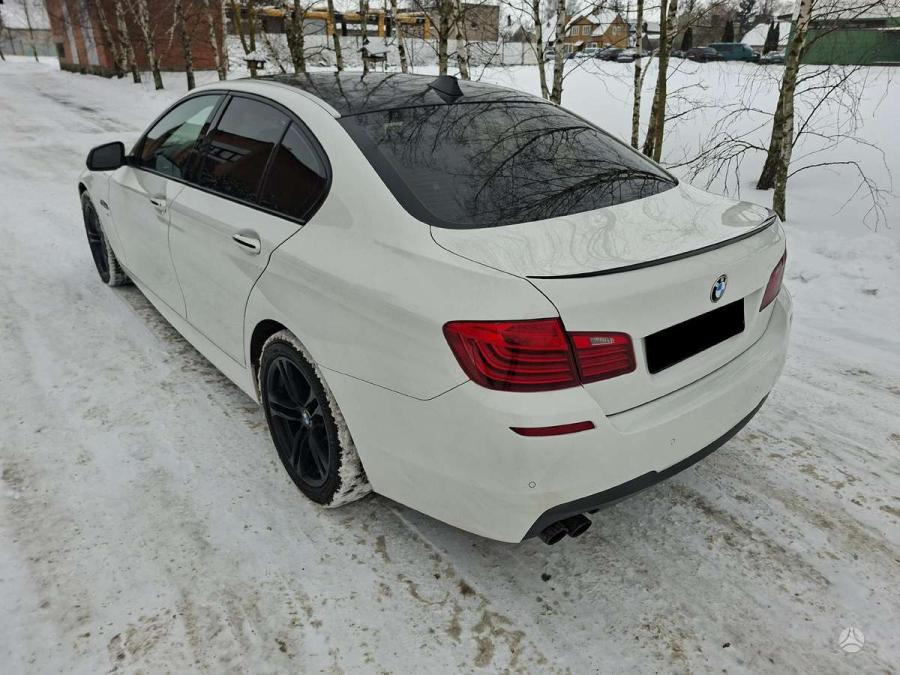 Balts BMW 528 2014 Marijampole, ar dzinēja tilpumu 2.00 L un nobraukumu 236 tūkst. km par 12850 €, foto 5 vietnē AUTOMOTO.COM.LV