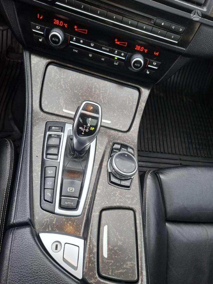 Balts BMW 528 2014 Marijampole, ar dzinēja tilpumu 2.00 L un nobraukumu 236 tūkst. km par 12850 €, foto 23 vietnē AUTOMOTO.COM.LV
