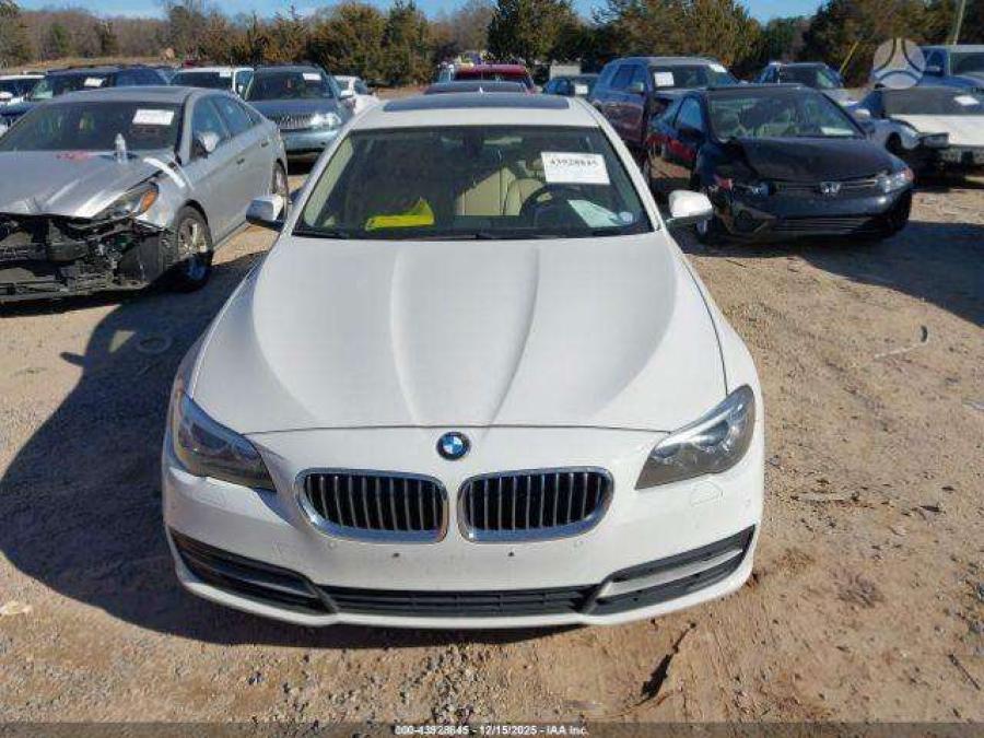 White BMW 528 2014 in Klaipeda, with an engine capacity of 2.00 L and mileage of 212 thousand km for 3500 €, photo 12 on AUTOMOTO.COM.LV