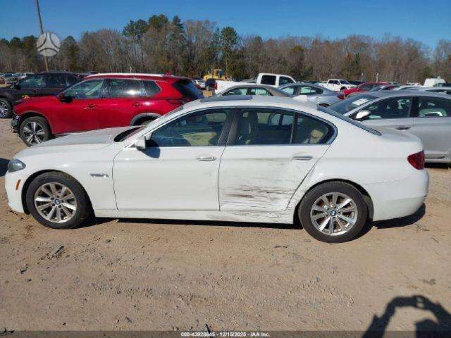 White BMW 528 2014 in Klaipeda, with an engine capacity of 2.00 L and mileage of 212 thousand km for 3500 €, photo 14 on AUTOMOTO.COM.LV
