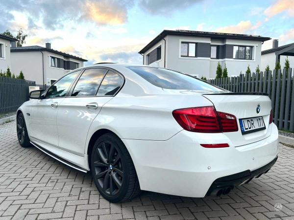 Balts BMW 528 2014 Viļņa, ar dzinēja tilpumu 2.00 L un nobraukumu 230 tūkst. km par 11300 €, foto 5 vietnē AUTOMOTO.COM.LV