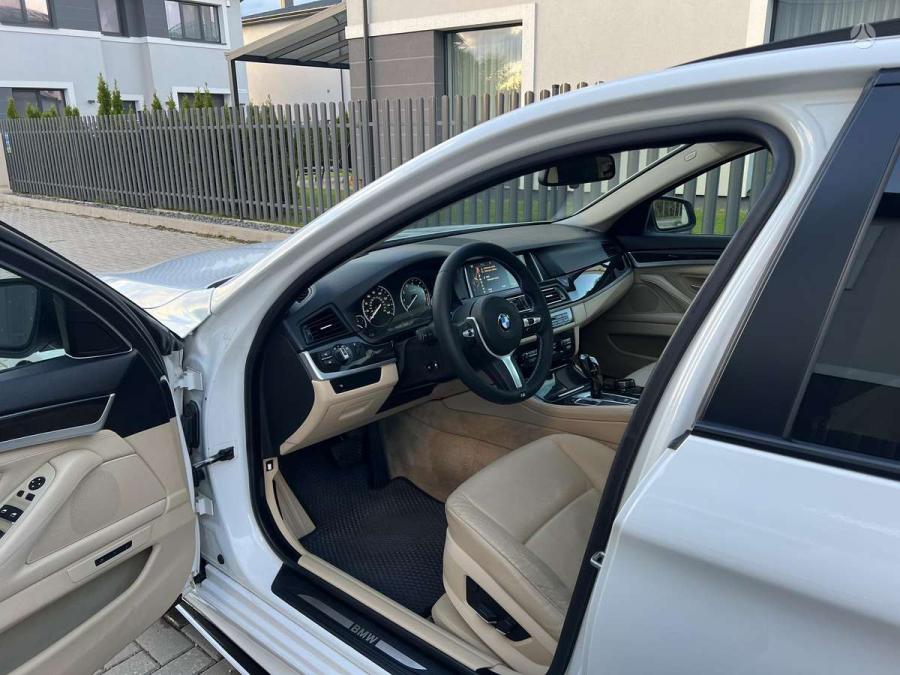 Balts BMW 528 2014 Viļņa, ar dzinēja tilpumu 2.00 L un nobraukumu 230 tūkst. km par 11300 €, foto 13 vietnē AUTOMOTO.COM.LV