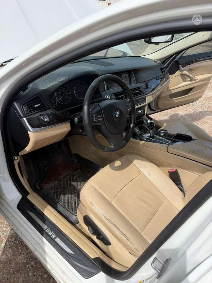 White BMW 528 2014 in Klaipeda, with an engine capacity of 2.00 L and mileage of 329 thousand km for 4700 €, photo 7 on AUTOMOTO.COM.LV