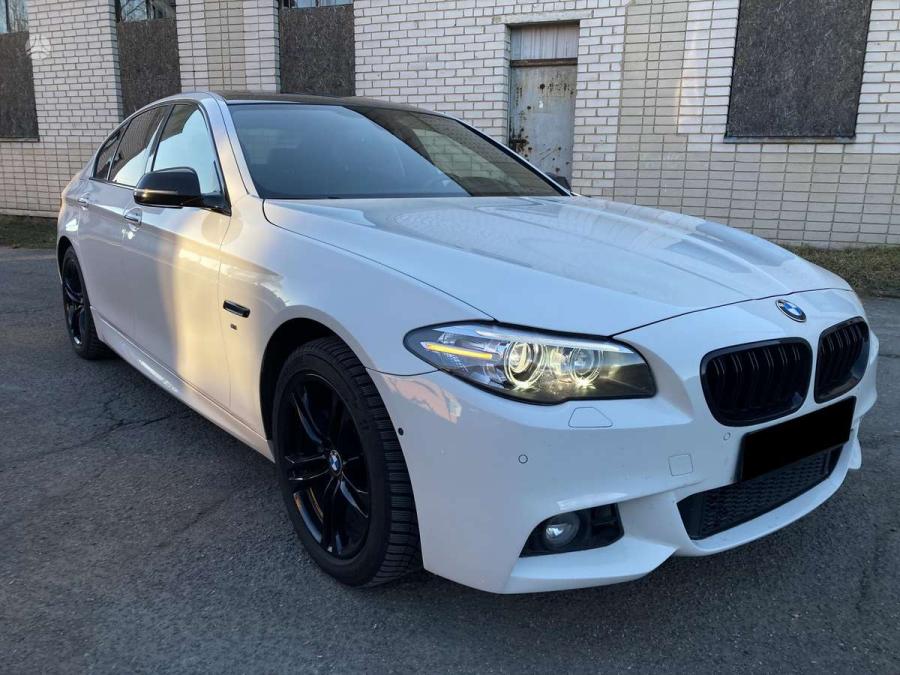 White BMW 528 2014 in Marijampole, with an engine capacity of 2.00 L and mileage of 236 thousand km for 10950 €, photo 11 on AUTOMOTO.COM.LV