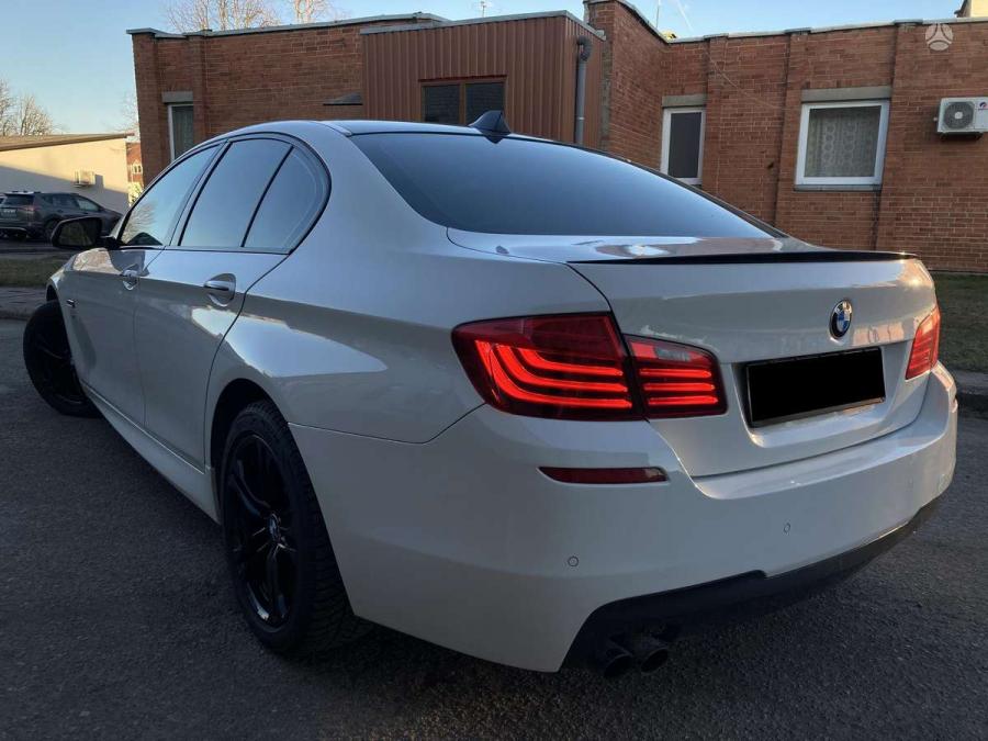 White BMW 528 2014 in Marijampole, with an engine capacity of 2.00 L and mileage of 236 thousand km for 10950 €, photo 14 on AUTOMOTO.COM.LV