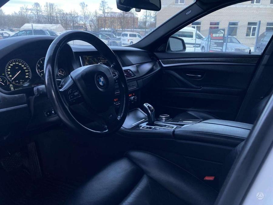 White BMW 528 2014 in Marijampole, with an engine capacity of 2.00 L and mileage of 236 thousand km for 10950 €, photo 17 on AUTOMOTO.COM.LV