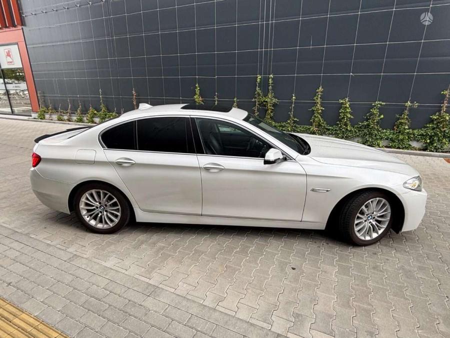 Balts BMW 528 2014 Klaipėda, ar dzinēja tilpumu 2.00 L un nobraukumu 159 tūkst. km par 11200 €, foto 5 vietnē AUTOMOTO.COM.LV