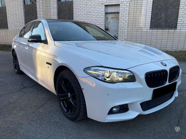 BMW 528 2014 in Marijampole on AUTOMOTO.COM.LV White BMW 528 2014 in Marijampole, with an engine capacity of 2.00 L and mileage of 236 thousand km for 5999 €, photo 11 on AUTOMOTO.COM.LV