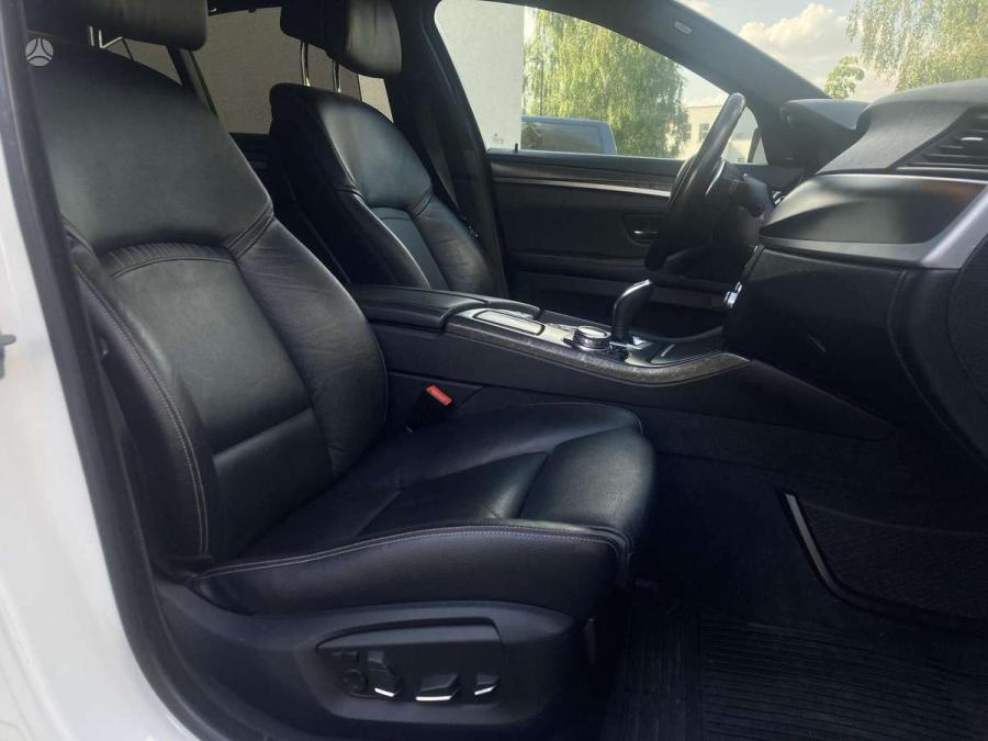 White BMW 528 2014 in Marijampole, with an engine capacity of 2.00 L and mileage of 236 thousand km for 5999 €, photo 22 on AUTOMOTO.COM.LV