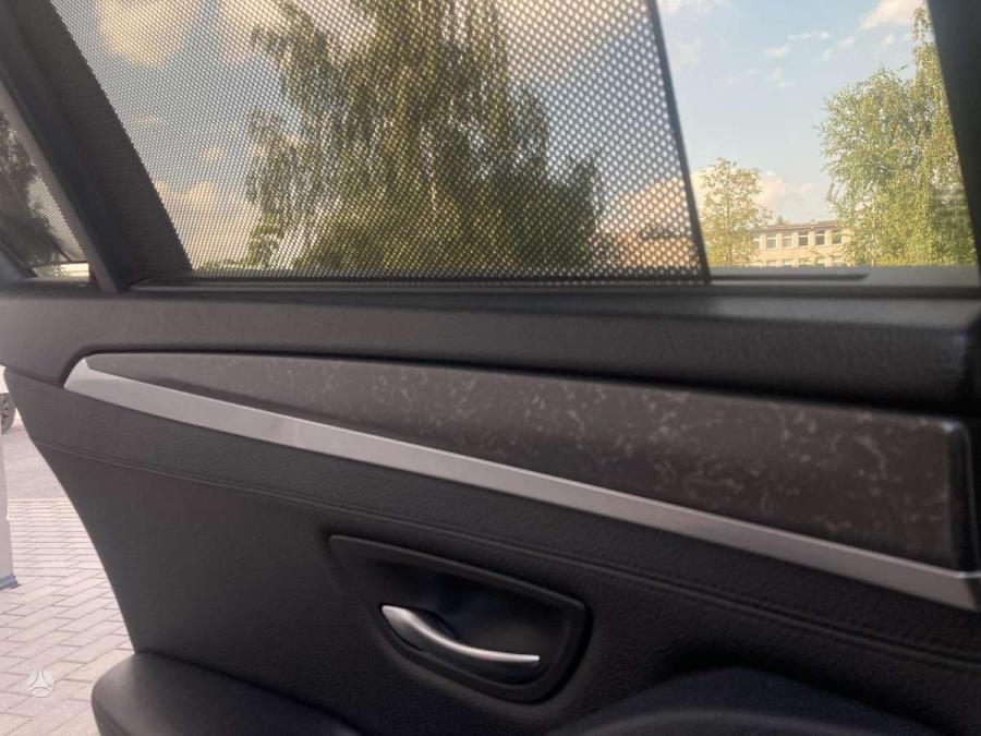 White BMW 528 2014 in Marijampole, with an engine capacity of 2.00 L and mileage of 236 thousand km for 5999 €, photo 25 on AUTOMOTO.COM.LV