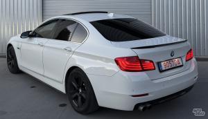 White BMW 528 2014 in Klaipeda, with an engine capacity of 2.00 L and mileage of 334 thousand km for 8100 €, photo 5 on AUTOMOTO.COM.LV