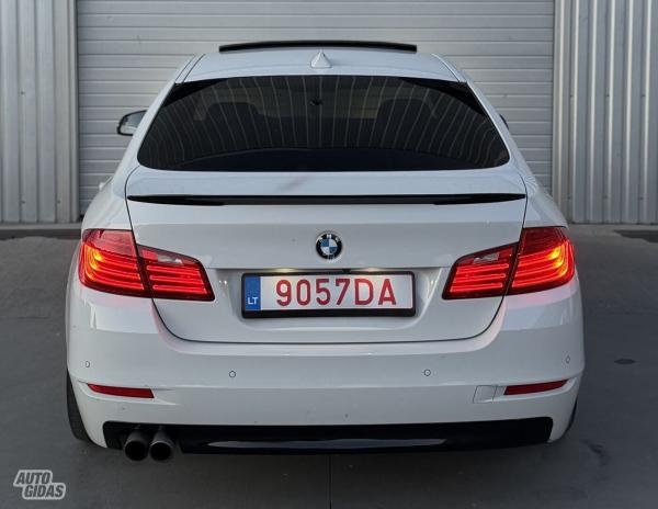 White BMW 528 2014 in Klaipeda, with an engine capacity of 2.00 L and mileage of 334 thousand km for 8100 €, photo 9 on AUTOMOTO.COM.LV