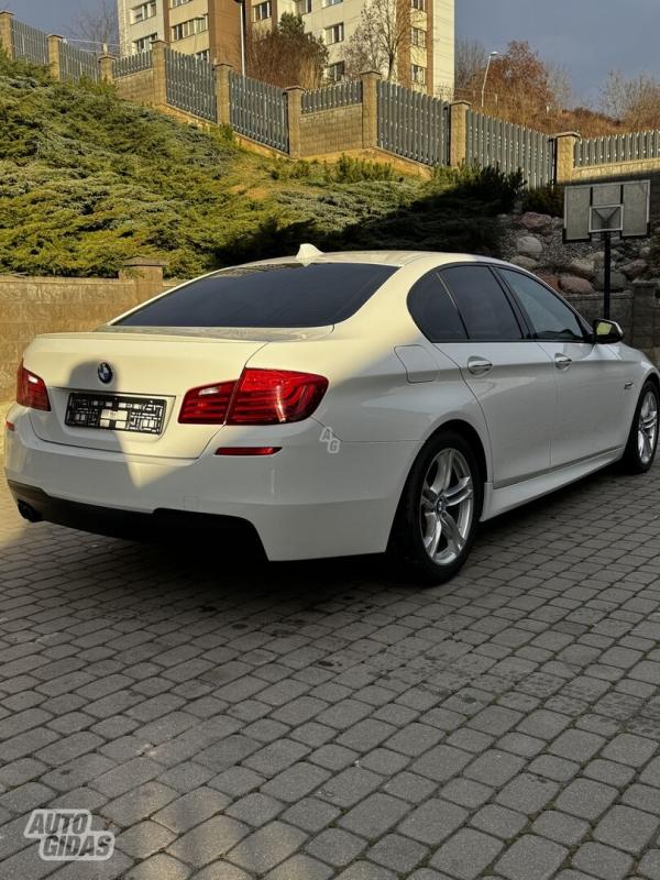 White BMW 528 2015 in Kaunas, with an engine capacity of 2.00 L and mileage of 195 thousand km for 13850 €, photo 7 on AUTOMOTO.COM.LV