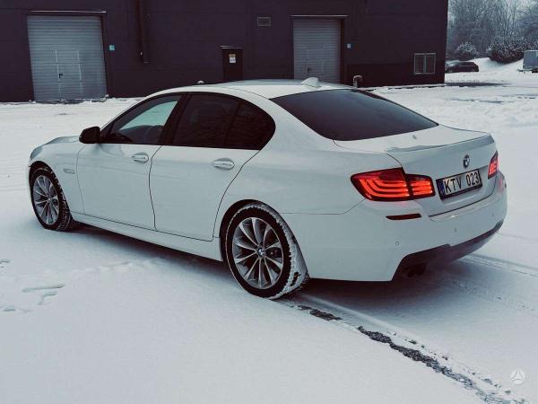 White BMW 528 2015 in Vilnius, with an engine capacity of 2.00 L and mileage of 158 thousand km for 8200 €, photo 5 on AUTOMOTO.COM.LV