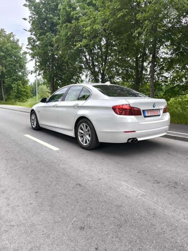 White BMW 528 2015 in Panevezys, with an engine capacity of 2.00 L and mileage of 83 thousand km for 12000 €, photo 4 on AUTOMOTO.COM.LV