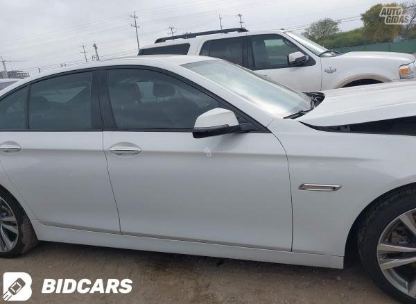 Balts BMW 528 2016 Viļņa, ar dzinēja tilpumu 2.00 L un nobraukumu 107 tūkst. km par 7700 €, foto 4 vietnē AUTOMOTO.COM.LV
