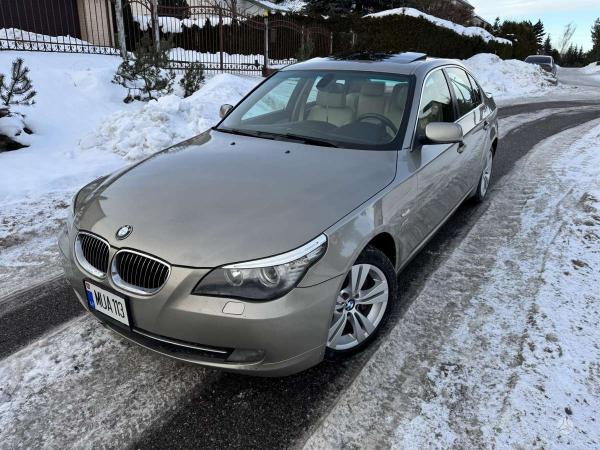 Yellow BMW 528 2010 in Vilnius, with an engine capacity of 3.00 L and mileage of 250 thousand km for 3850 €, photo 2 on AUTOMOTO.COM.LV