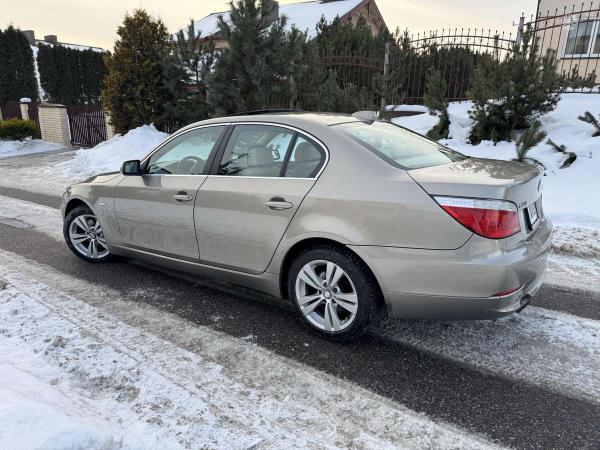 Yellow BMW 528 2010 in Vilnius, with an engine capacity of 3.00 L and mileage of 250 thousand km for 3850 €, photo 10 on AUTOMOTO.COM.LV