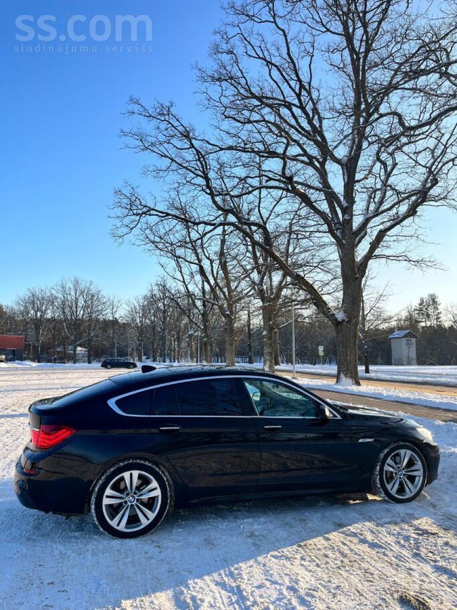 Black BMW 530 2009 in Valmiera, with an engine capacity of 3.00 L and mileage of 376 thousand km for 8100 €, photo 3 on AUTOMOTO.COM.LV