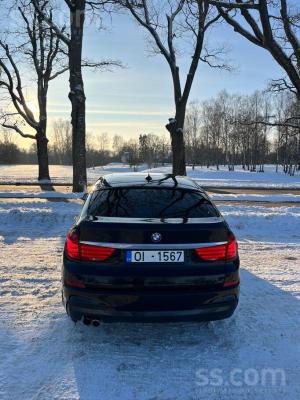 Black BMW 530 2009 in Valmiera, with an engine capacity of 3.00 L and mileage of 376 thousand km for 8100 €, photo 5 on AUTOMOTO.COM.LV