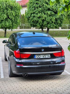 Black BMW 530 2010 in Valmiera, with an engine capacity of 3.00 L and mileage of 0 thousand km for 10200 €, photo 4 on AUTOMOTO.COM.LV