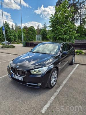 Black BMW 530 2010 in Valmiera, with an engine capacity of 3.00 L and mileage of 0 thousand km for 10200 €, photo 7 on AUTOMOTO.COM.LV