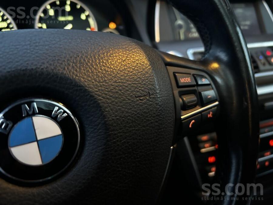Black BMW 530 2012 in Riga, with an engine capacity of 3.00 L and mileage of 285 thousand km for 9700 €, photo 12 on AUTOMOTO.COM.LV