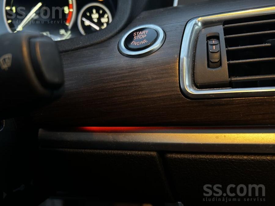 Black BMW 530 2012 in Riga, with an engine capacity of 3.00 L and mileage of 285 thousand km for 9700 €, photo 16 on AUTOMOTO.COM.LV