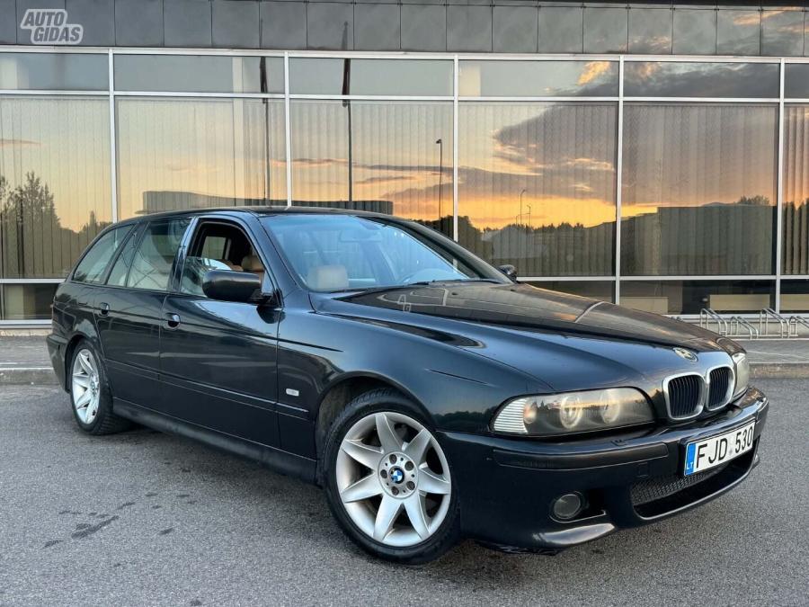 Black BMW 530 2003 in Panevezys, with an engine capacity of 3.00 L and mileage of 313 thousand km for 1950 €, photo 1 on AUTOMOTO.COM.LV