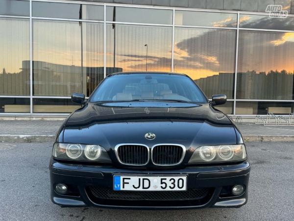 Black BMW 530 2003 in Panevezys, with an engine capacity of 3.00 L and mileage of 313 thousand km for 1950 €, photo 3 on AUTOMOTO.COM.LV