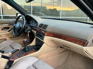 Black BMW 530 2003 in Panevezys, with an engine capacity of 3.00 L and mileage of 313 thousand km for 1950 €, photo 15 on AUTOMOTO.COM.LV